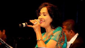 Veteran singer Neela Wickramasinghe passes away - Sri Lanka