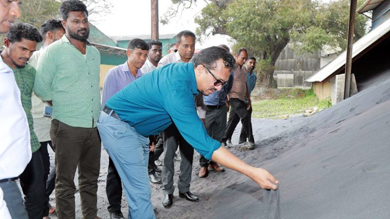 Industry Minister Handunnetti reviews Lanka Mineral Sands factory ...
